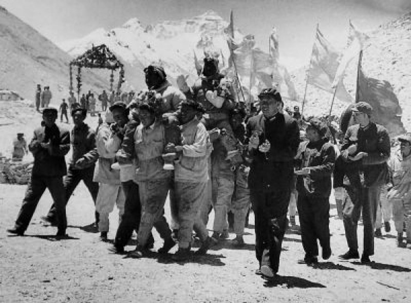 Wang Fuzhou, the first Chinese who summited Mount Everest | Hero of the ...