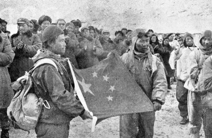 Wang Fuzhou, the first Chinese who summited Mount Everest | Hero of the ...