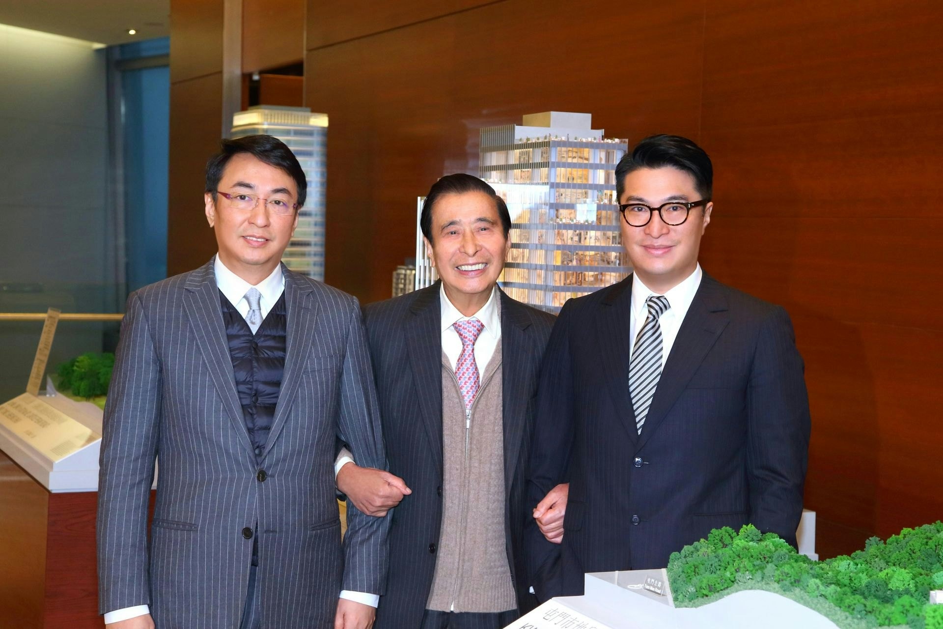 Lee Shau Kee, Asia's richest man, is known for his philanthropy ...