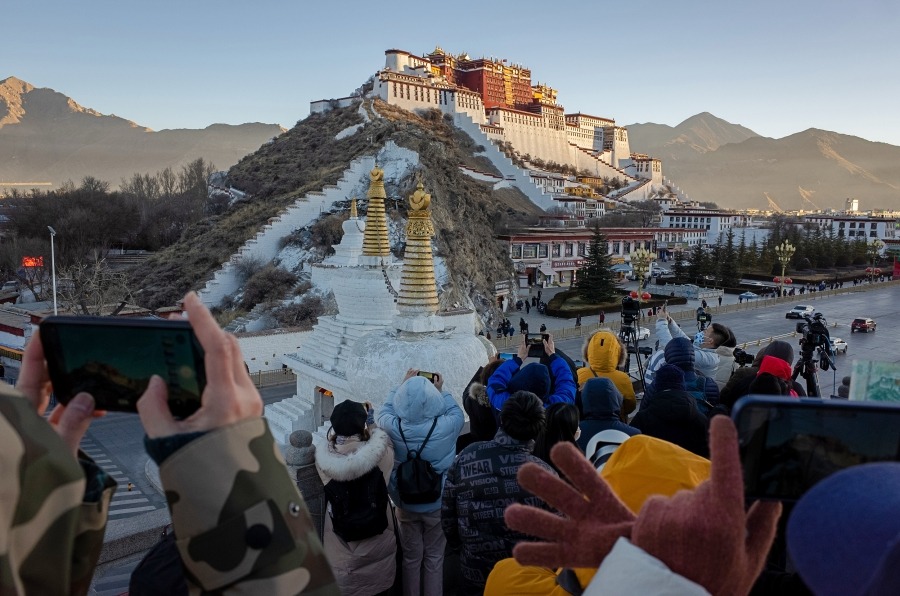 Which is the longest train route in China? | Human Geography | Fun Fact ...