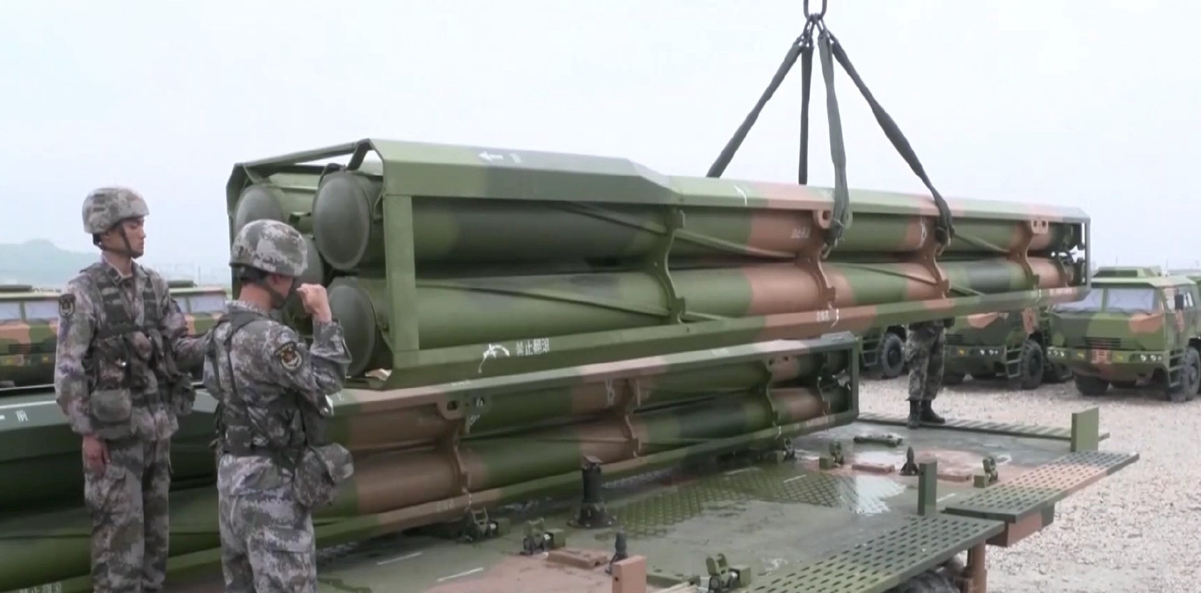 亮相解放军台海军演 PCH-191远程火箭炮威力超想像 | 军事技术 | 中国科技 | 当代中国