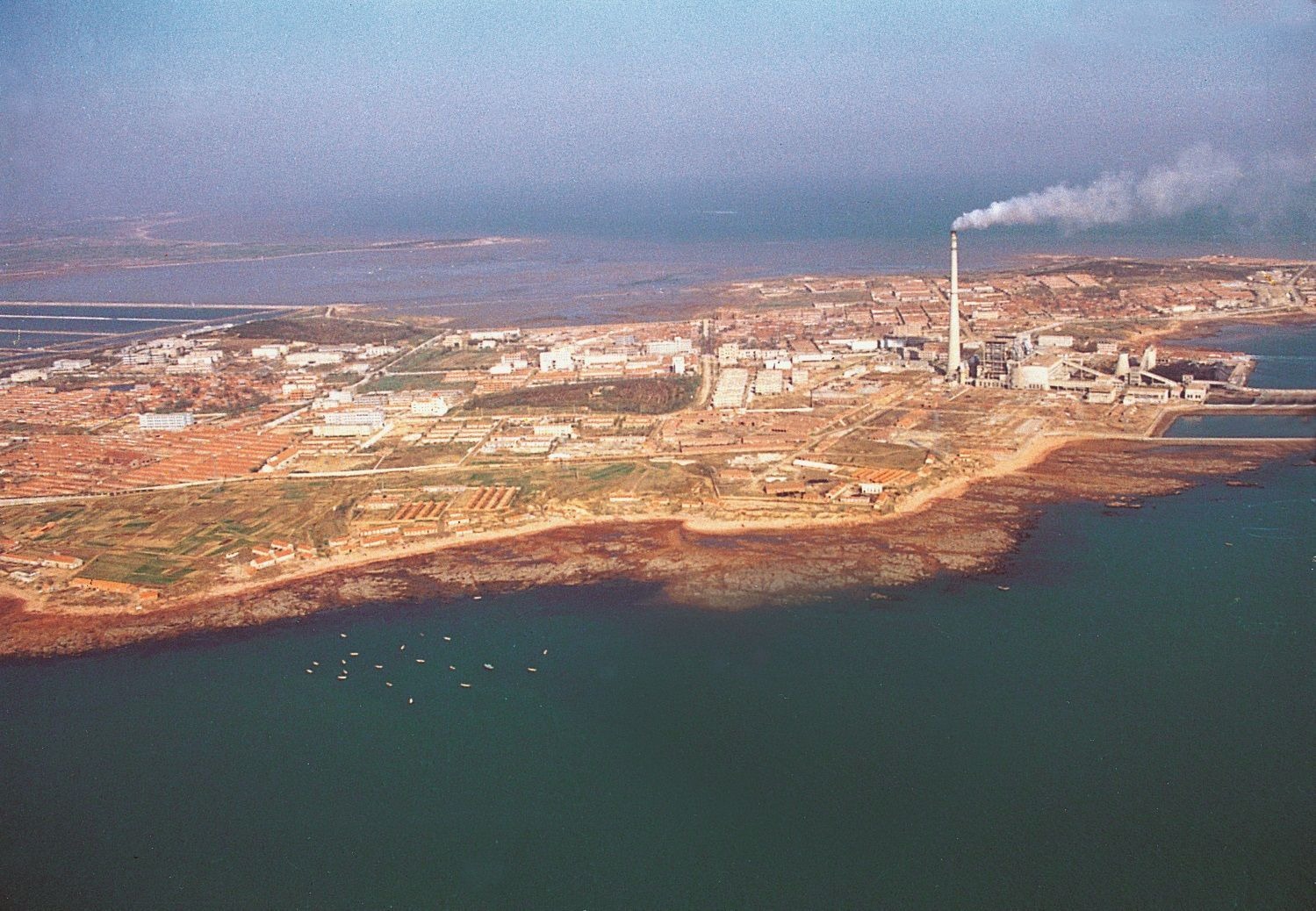 Reform&Opening-up｜How is the world-class port of Qingdao made? | Reform ...