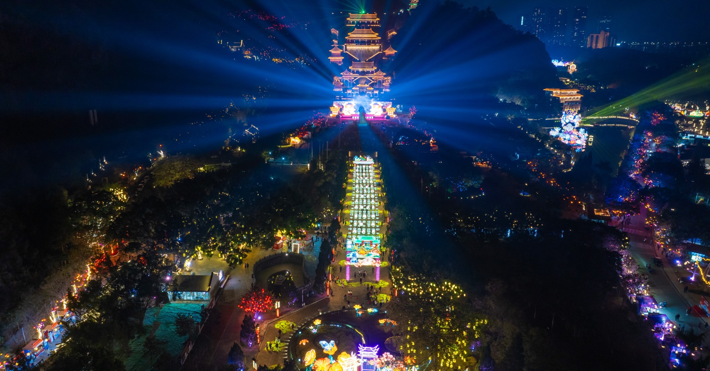The largest Greater Bay Area Lantern Festival lights up in Nansha ...
