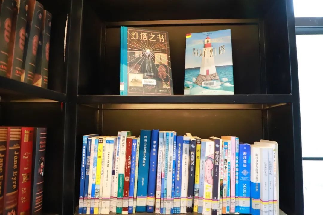 Explore Guangzhou's first Lighthouse Library! What makes it so unique ...