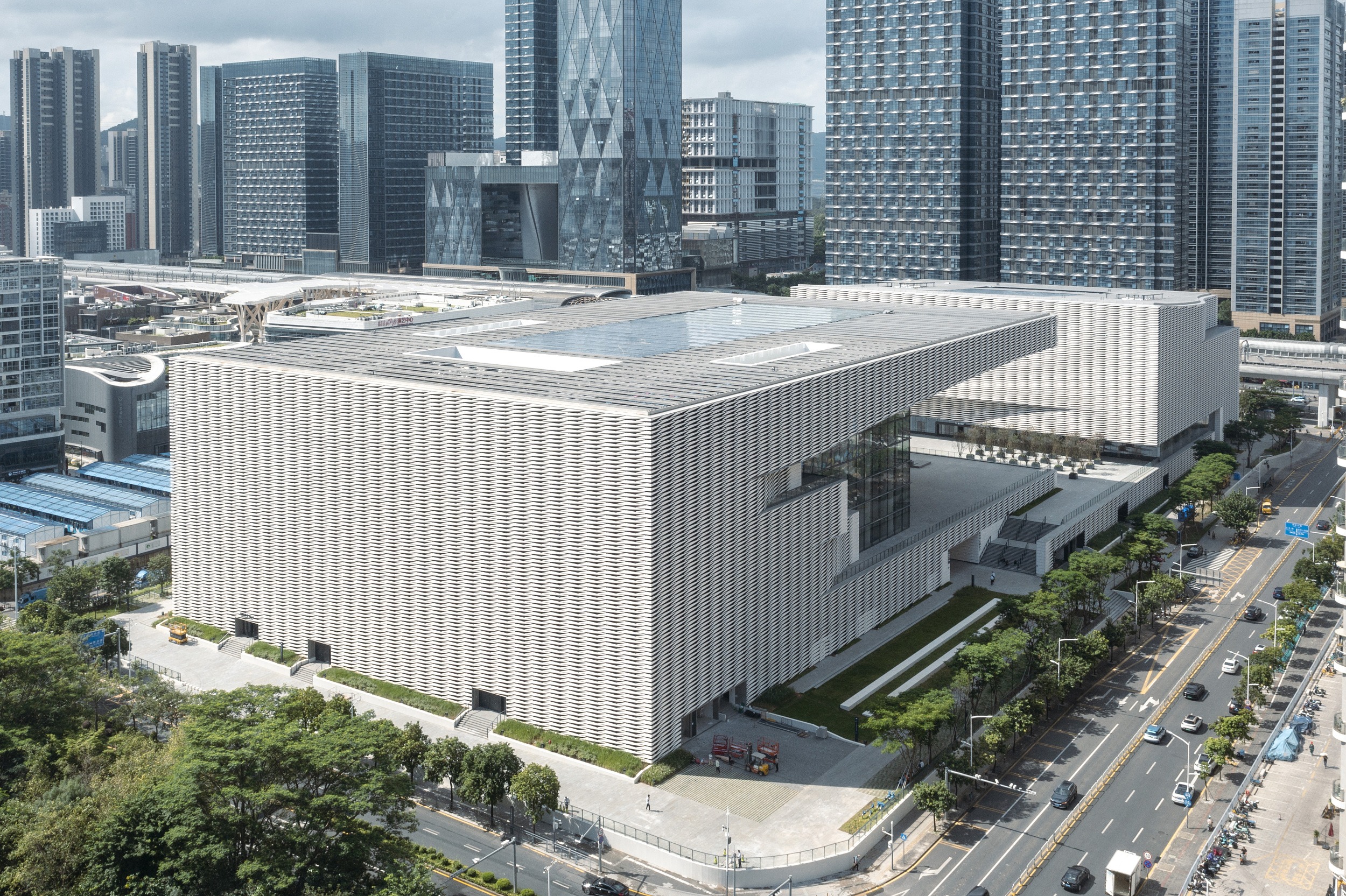 Shenzhen Travel｜Three must-see features of Shenzhen Library North Hall ...