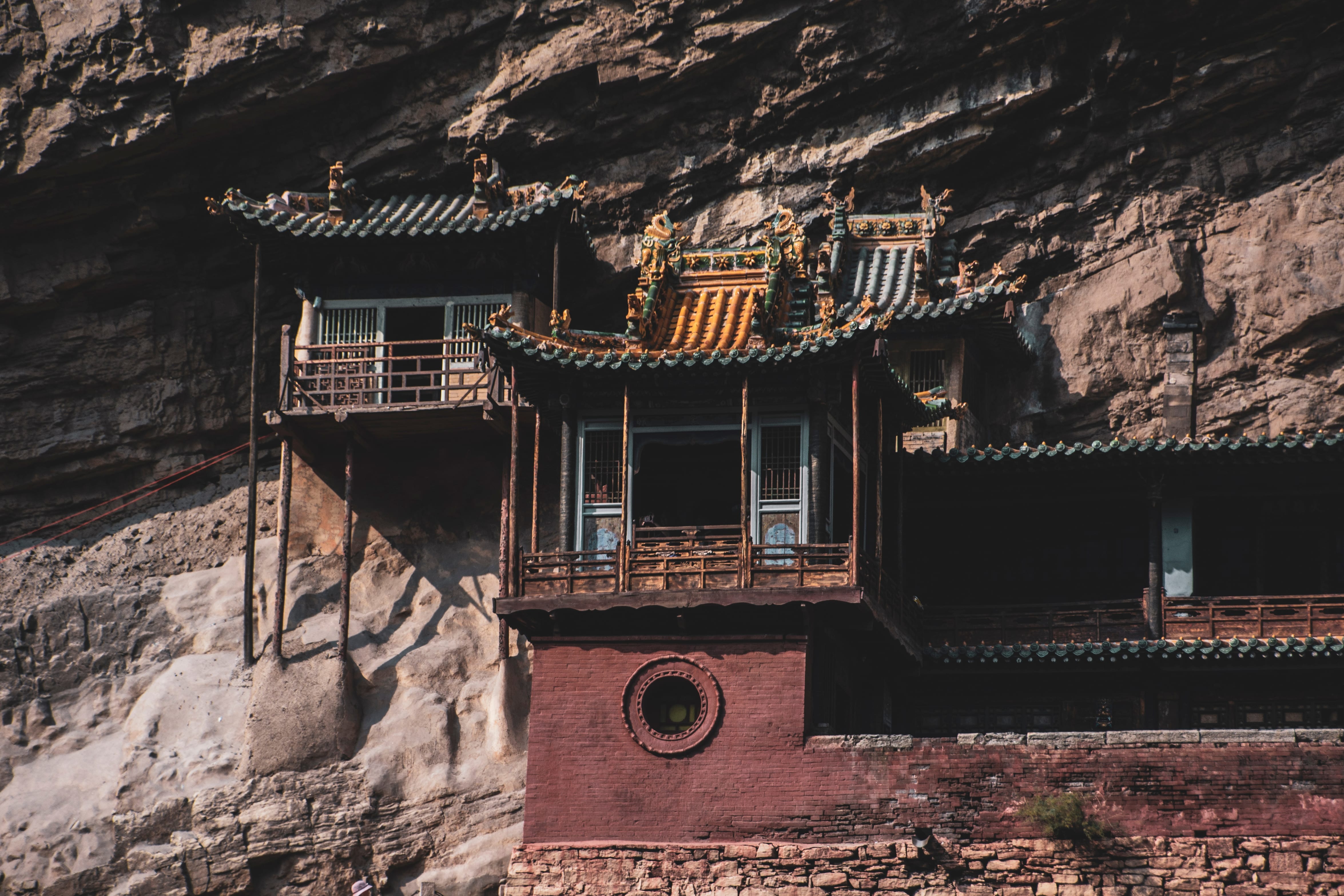 Why has Shanxi's Haning Temple stood for over 1500 years? | Snapshot of ...