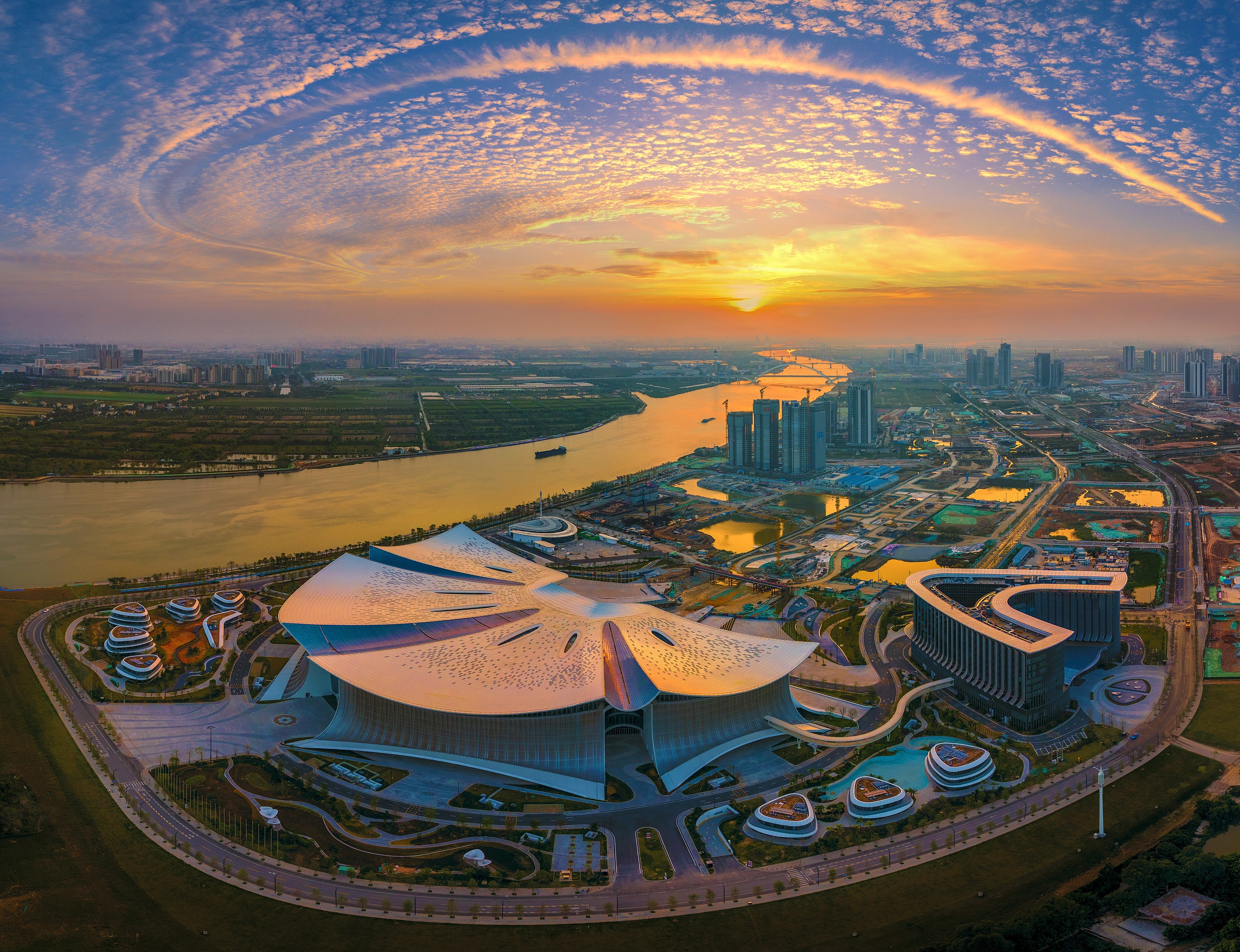 湾区七件事｜7个坐标 探索一带一路合作（下） | 湾区指南 | 乐活湾区 | 当代中国