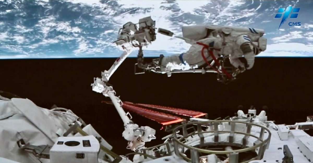 神舟十四號太空人出艙圓滿成功 挑戰多個首次任務 | 航空航天 | 中國科技 | 當代中國