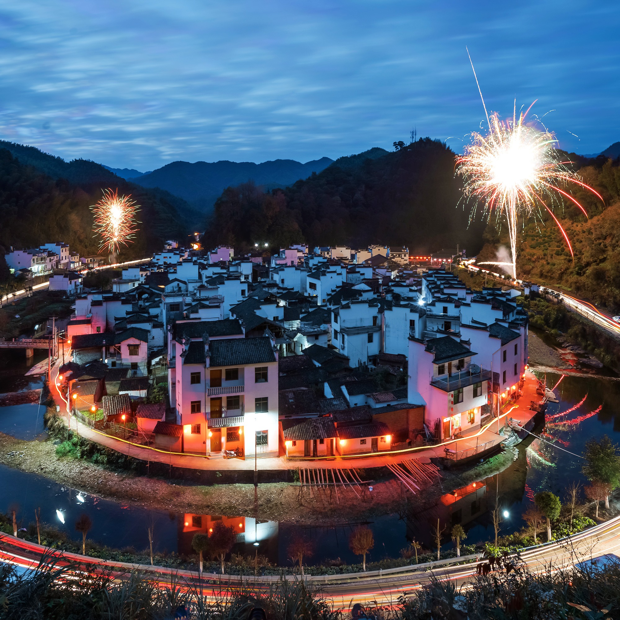 China's narrowest town built in a canyon—Yanjin | Greatest of China ...