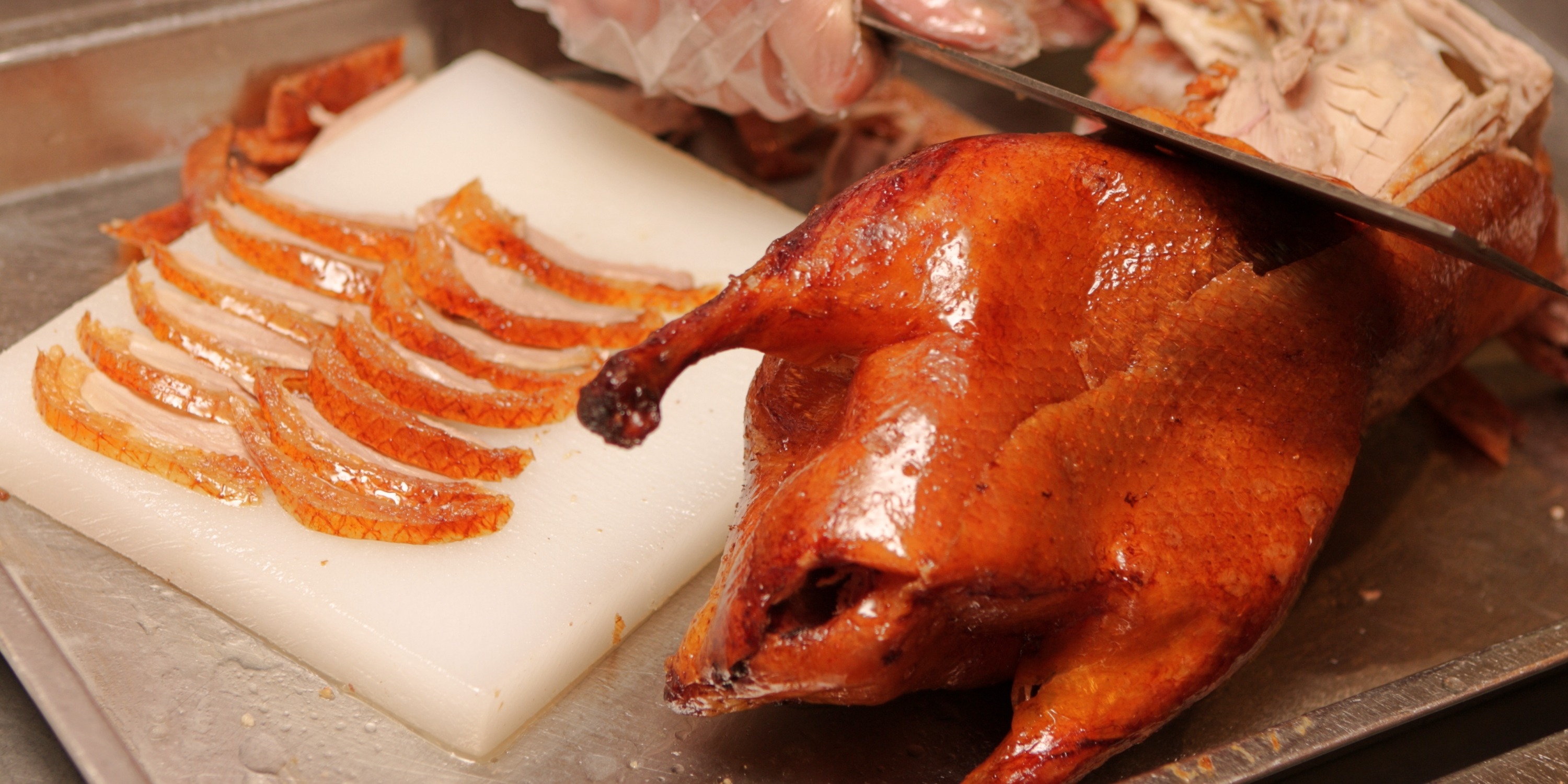 食北京烤鸭108片不可少？盘点烤鸭里的讲究之处 | 百味中国 | 潮游生活 | 当代中国