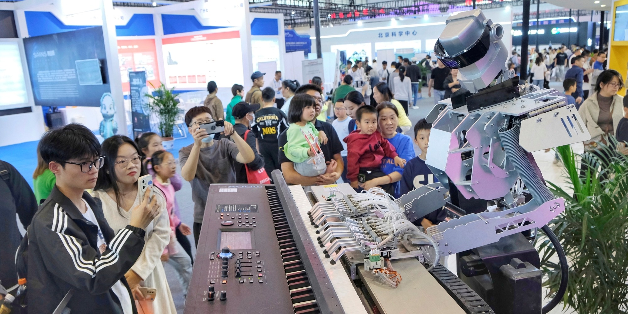 A look at China's top AI tools: DeepSeek, Kimi and Doubao | Smart ...