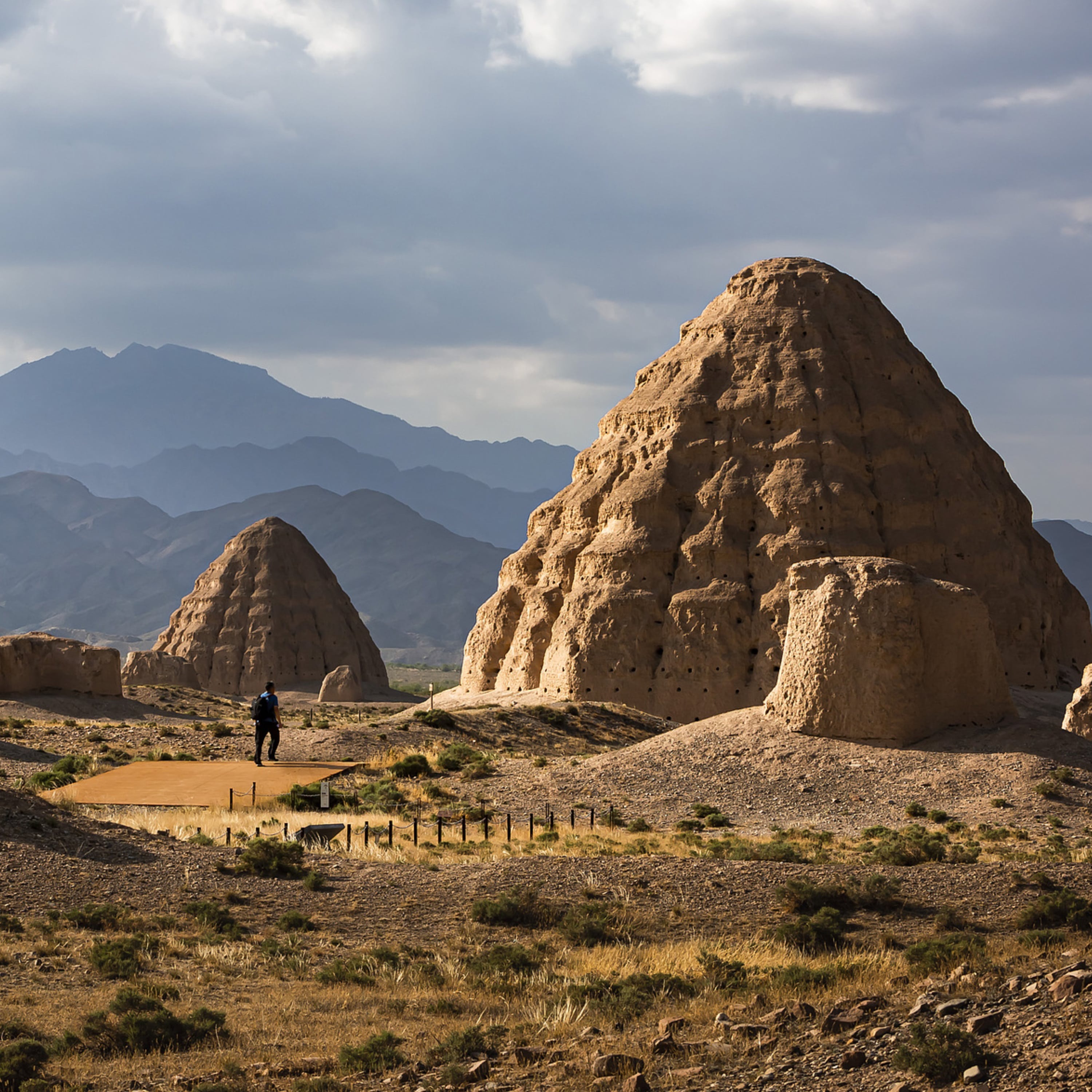 KOL時代｜房琪放棄央視主播席 創業帶2000萬fans看世界 | 小城大事 | 非凡人事 | 當代中國
