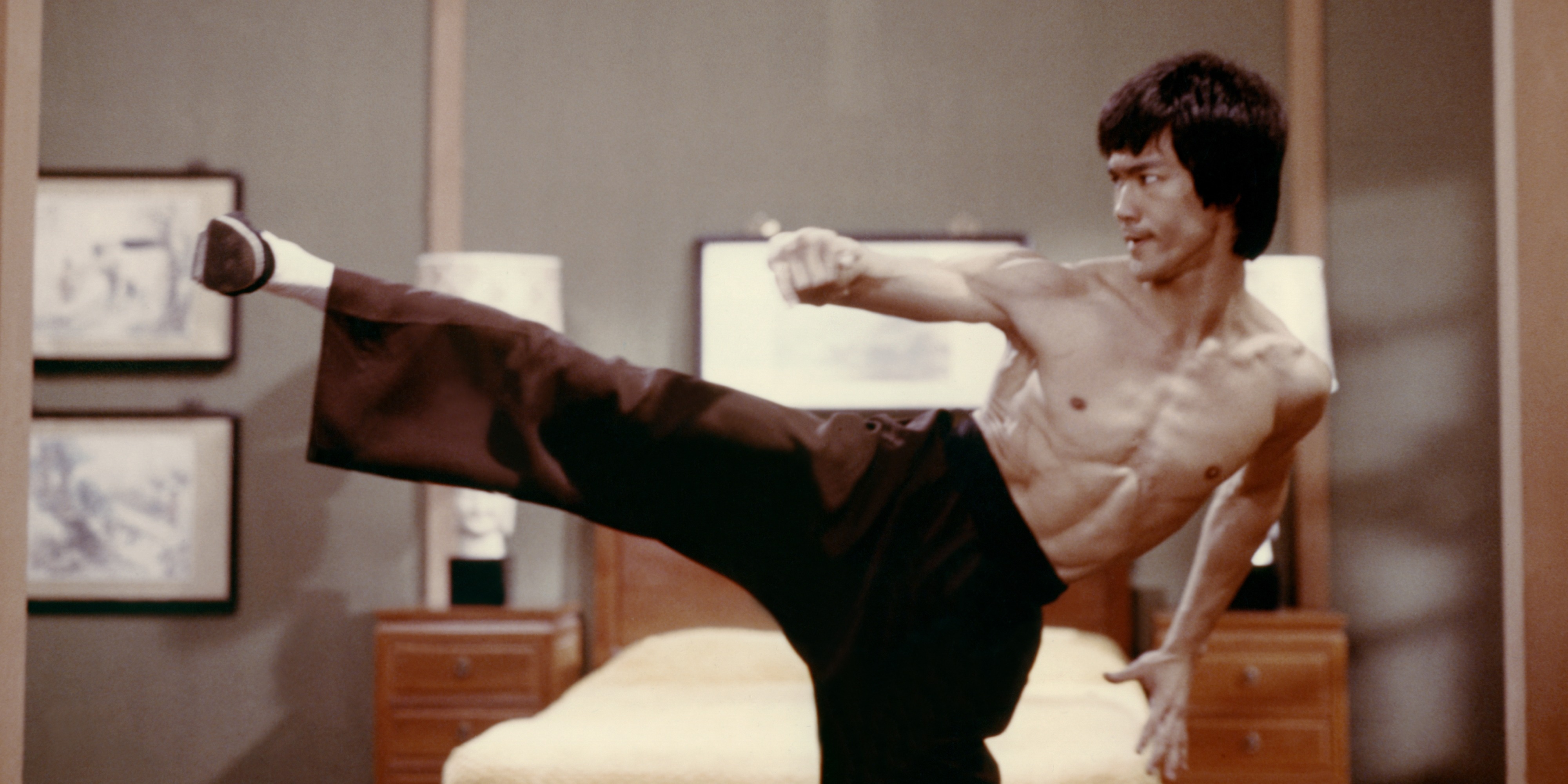 Kung Fu legend Bruce Lee suddenly passed away | Today in History | Fun ...