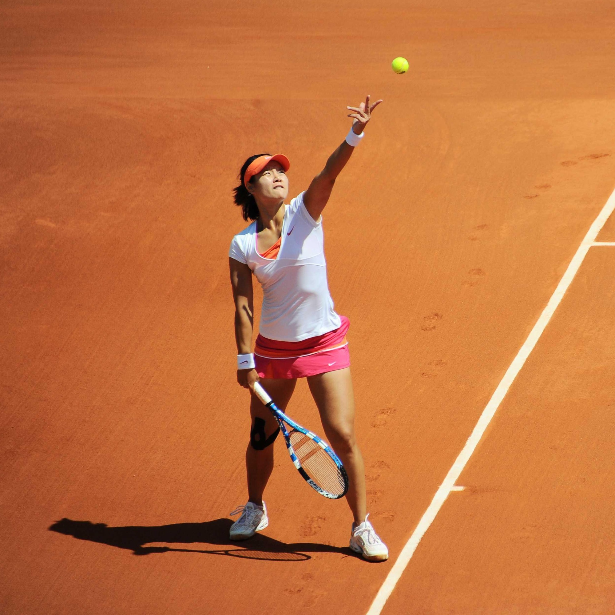 Chinese tennis star Zheng Qinwen: A "hardworking genius" | Athletes ...