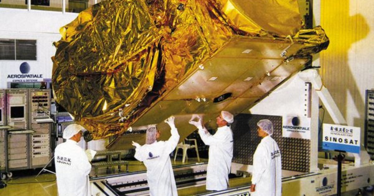 Chinese rocket successfully carried "SinoSat-1" satellite to space ...