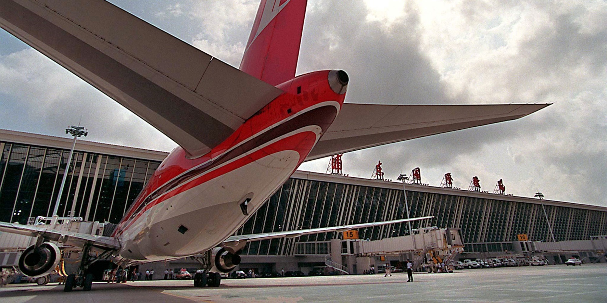 Shanghai Pudong International Airport officially opened | Today in ...