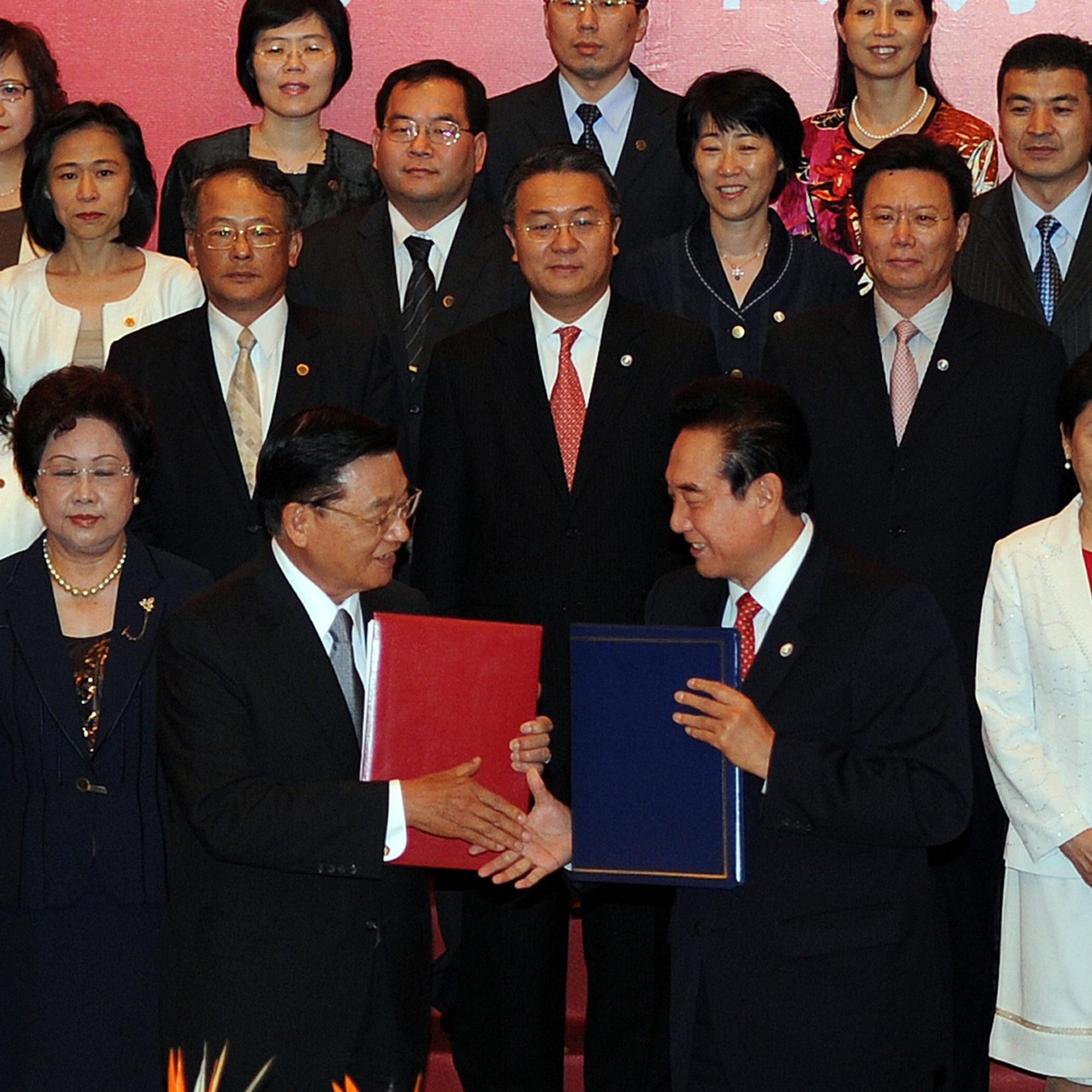 ECFA between Chinese Mainland and Taiwan took effect | Today in History ...