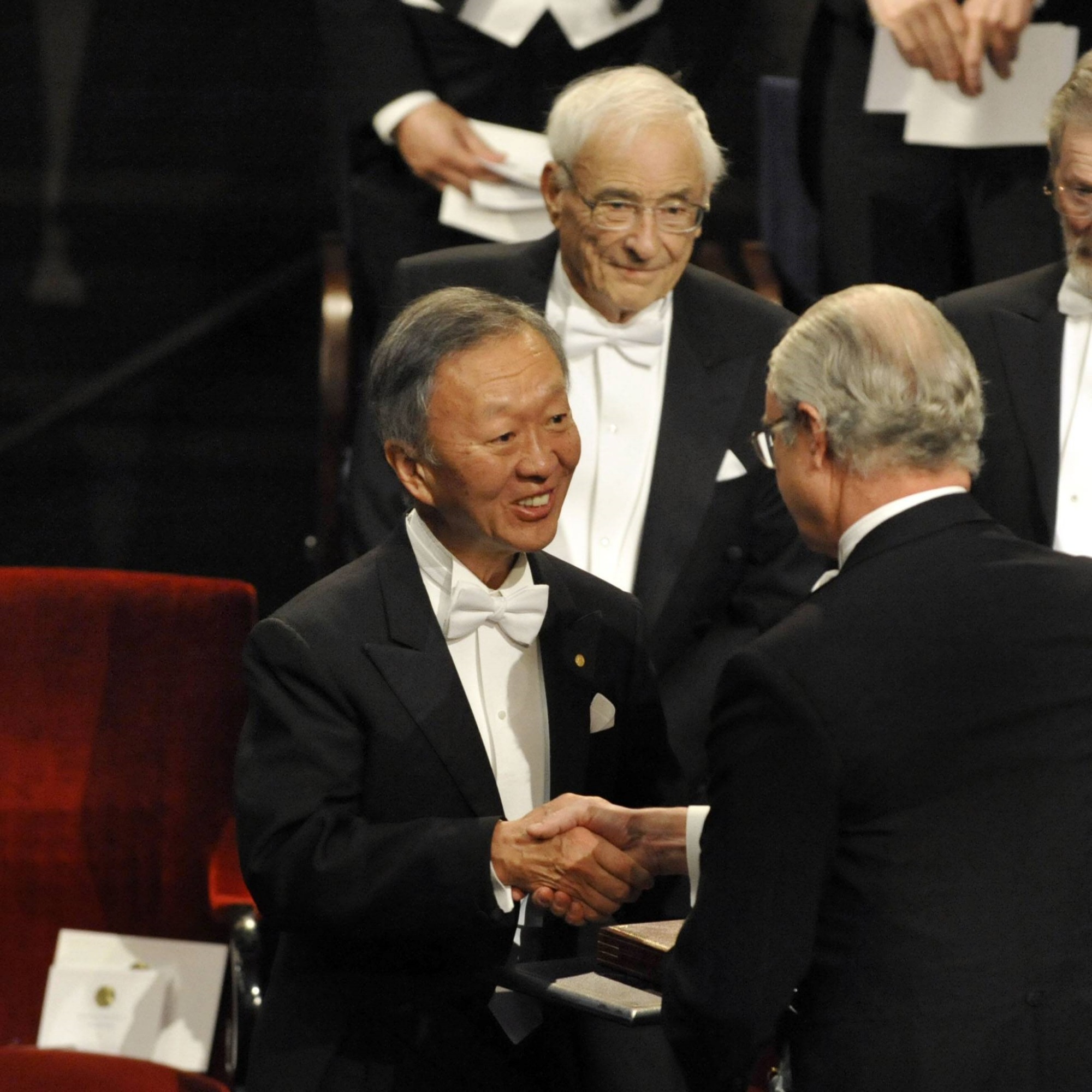 Tu Youyou won Nobel Prize in Physiology or Medicine | Today in History ...
