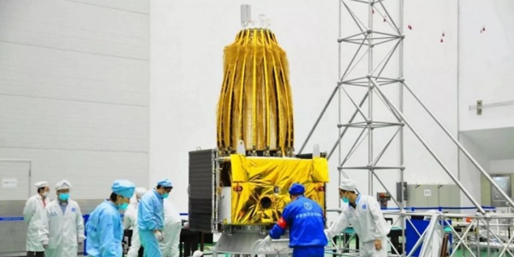 Successful maiden flight of China's first fighter jet J-5 | Today in ...